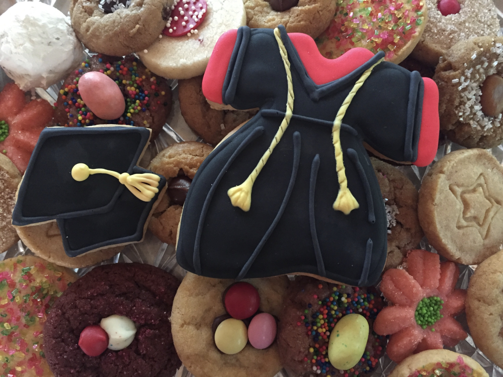 Graduation Cookies | Graduation Gown Cookie | Graduation Cap Cookie ...